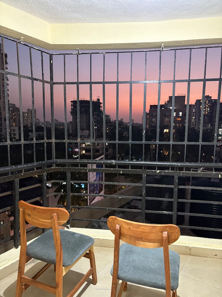 Stylish 2bhk Near Lokhandwala, Kokilaben & Juhu - Mumbai