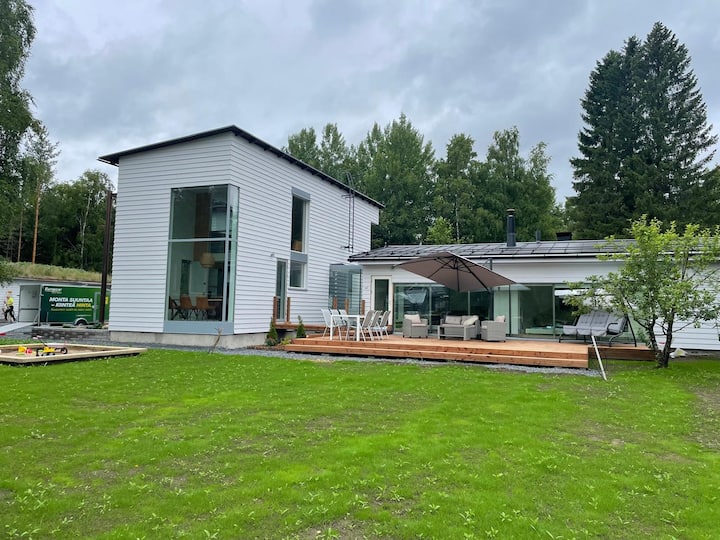 Omakotitalo Porealtaalla Ja Ulkosaunalla - Oulu