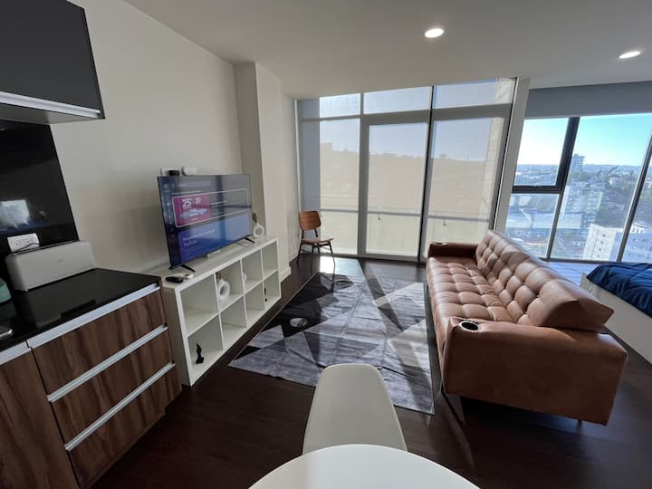 Loft Icon Strip View/balcony & Pool, Couples 1006 - Tijuana