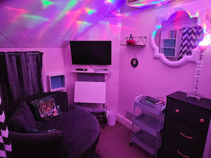 By The Beautiful Seven Sisters And Cuckmere River - Seaford