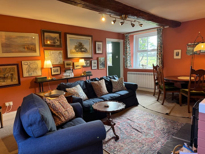 Two Cottages In Private, Beautiful Farm Courtyard - Scotland