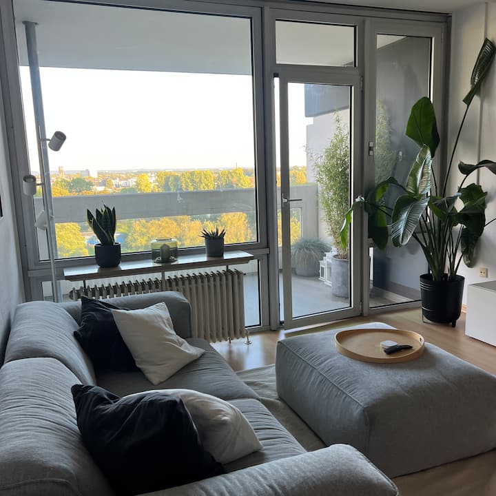 Helle Wohnung Mit Rheinblick Im Herzen Von Köln - Colonia