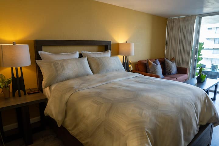 Stylish Center Waikīkī Studio With Canal/mnt View - ラニカイ・ビーチ, HI