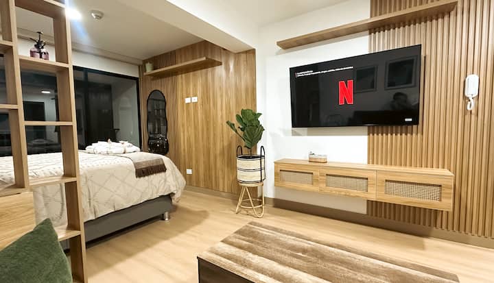 Modern, Fully Equipped, Queen Size Bed- Barranco - Perú
