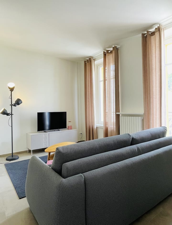 Appartamento 3 In Palazzo D'epoca Ristrutturato - Biella