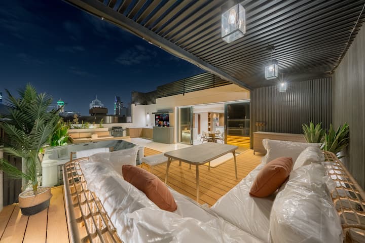 Your Escape In Riyadh + Fireplace - Saudi Arabia