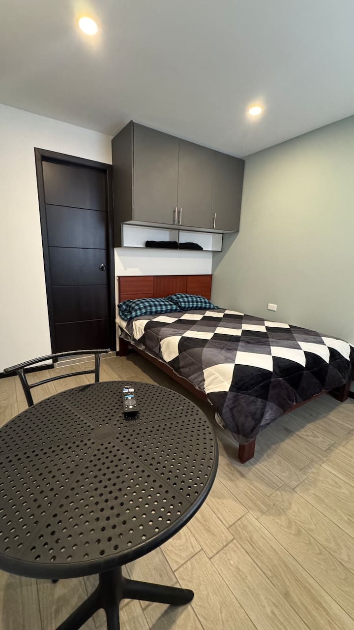 Mini Suite Privada En Latacunga - Ecuador