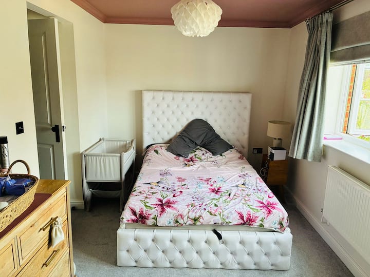 10%off |Albie House 3-bdr |Ensuite |Netflix |Wifi - Bedford