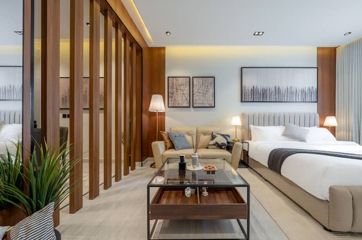 خطوة من الخدمات وخطوتين من المزاج الرايق - 利雅德