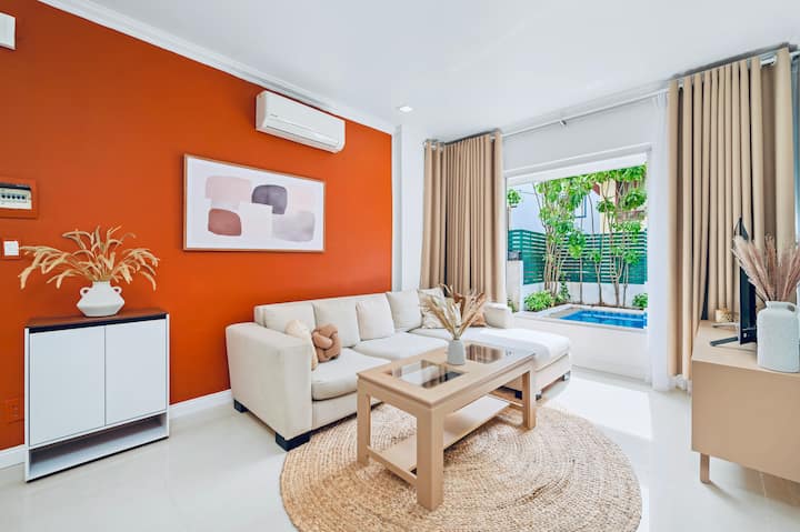Chic 1br Poolside Suite • Garden & Beach Retreat - Da Nang