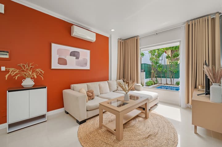 Chic 1br Poolside Suite • Garden & Beach Retreat - Da Nang