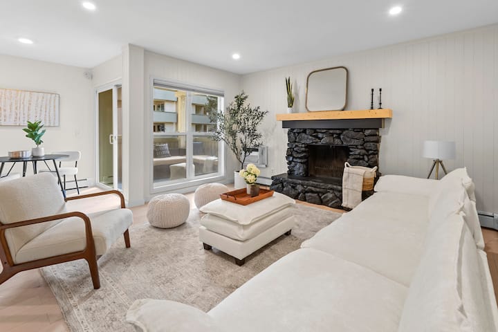 Modern, Clean, Amazing Boulder Location! - Boulder, CO