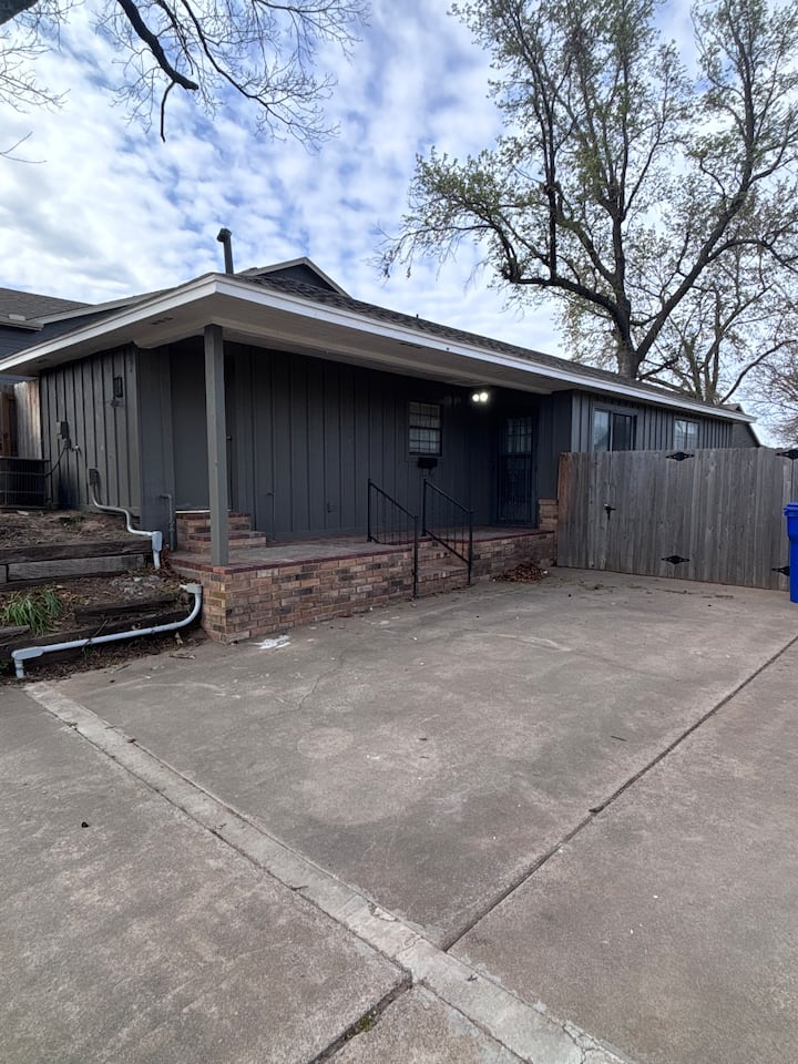 Game Day Getaway - Broken Arrow, OK