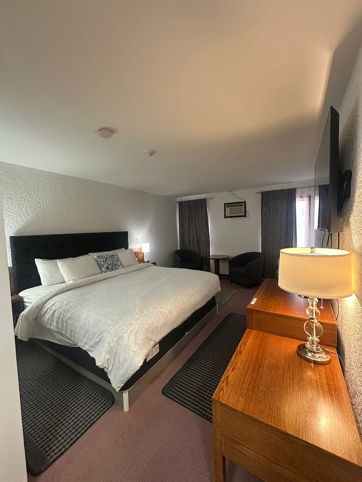 Inn The Heart Of Maple Creek - Maple Creek