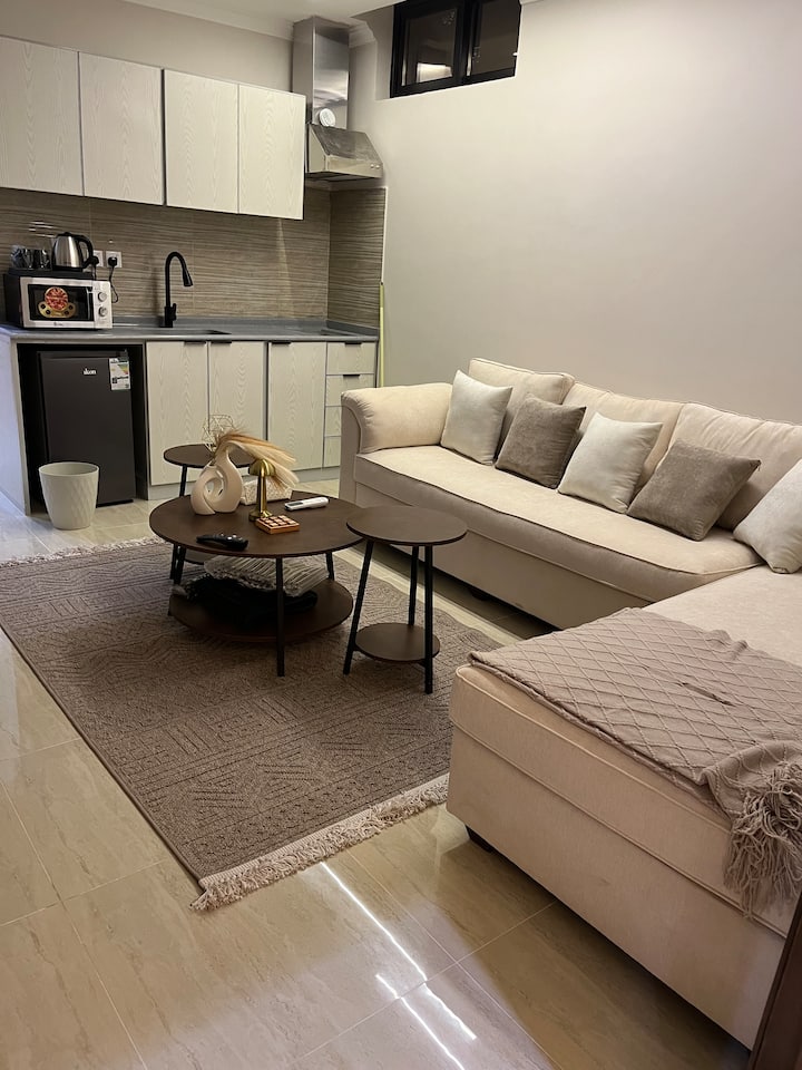 شقه باثاث مريح وانيق 8
S3 Departments - Dammam