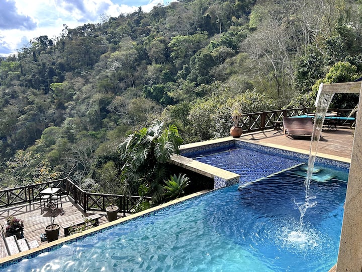 Casa Entre Montanhas – Lareira, Vista E Piscina - Petrópolis