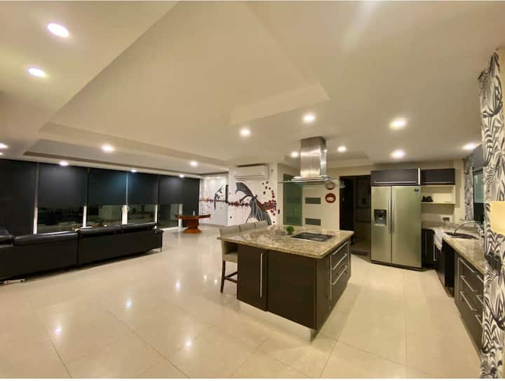 Penthouse Con Vista Al Mar - Conchas Chinas
