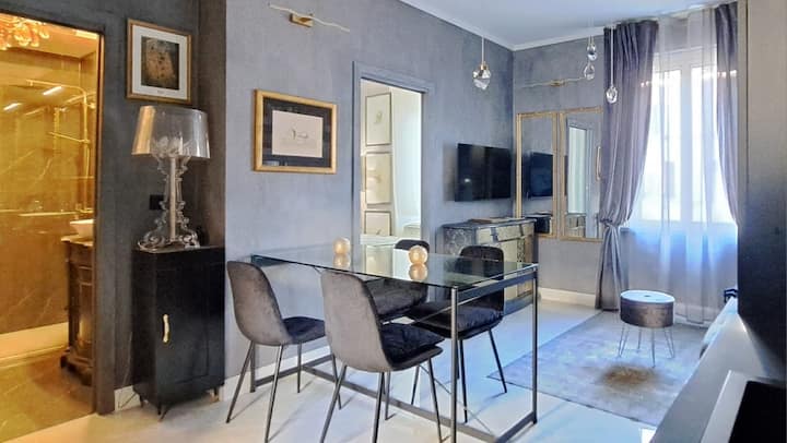 Piccolo Appartamento, Ideale Per Muoversi A Roma. - Monti