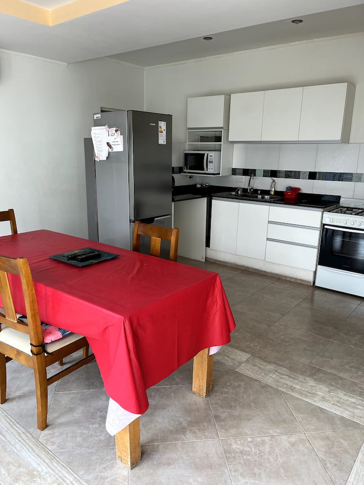 Departamento A 6 Km Del Centro, Wi-fi Y Parrilla - Puerto Madryn