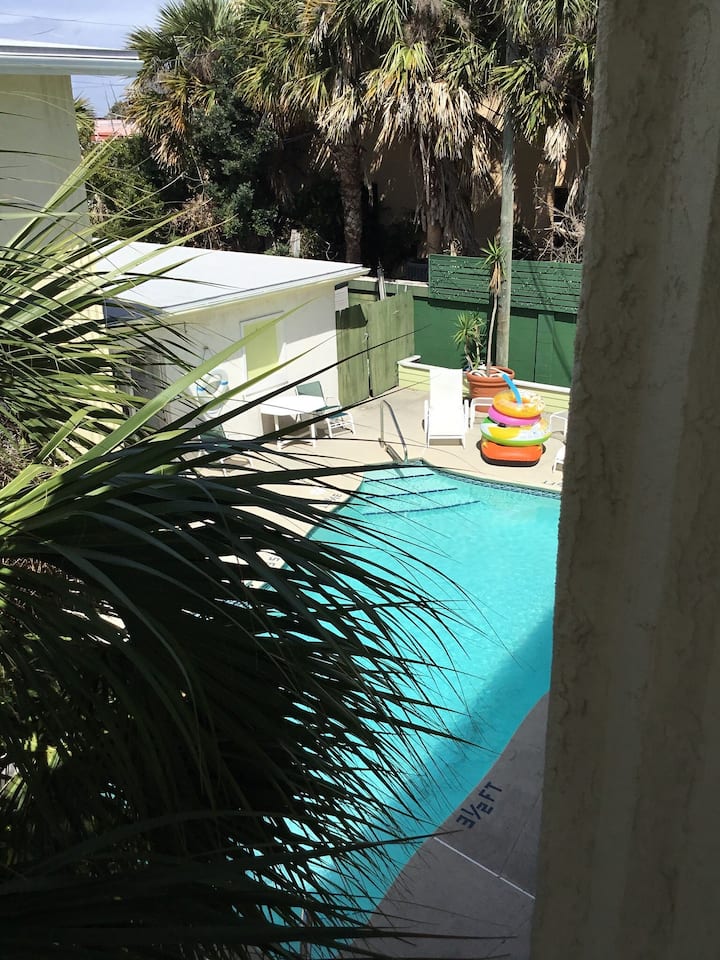 Tropical Beach Getaway, With Pool 2/1 - Cocoa Beach, FL