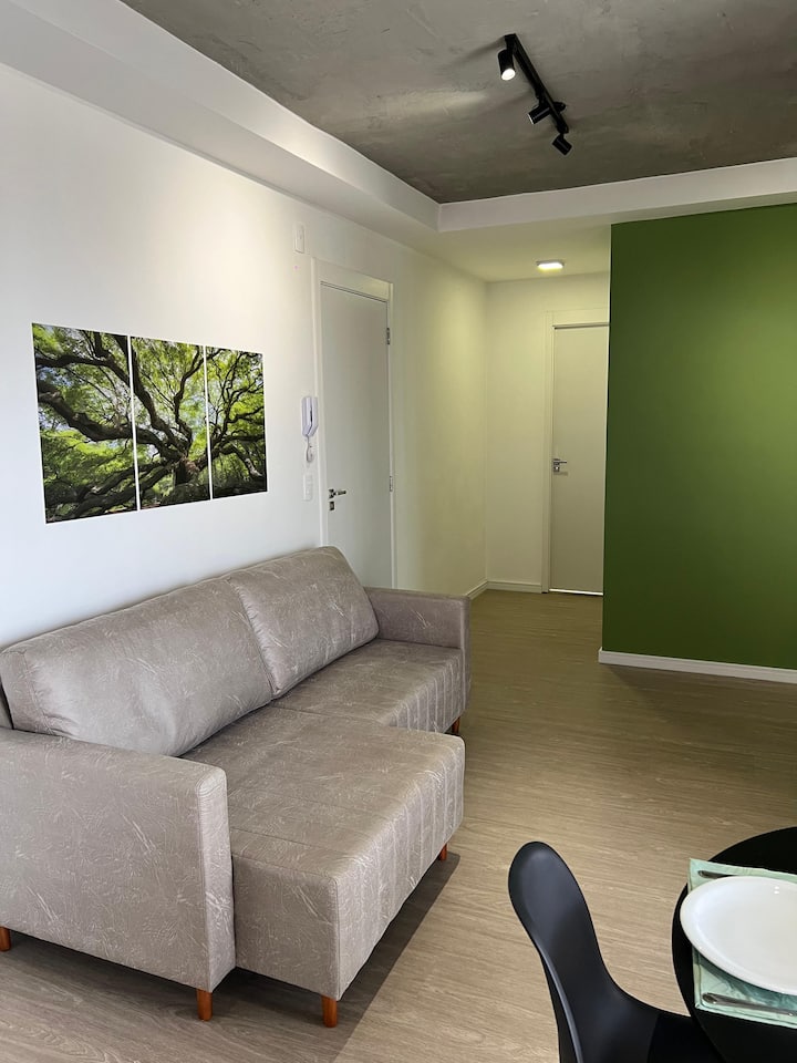 Apto Novo 2 Qts No Centro Com Piscina E Academia - Maringá