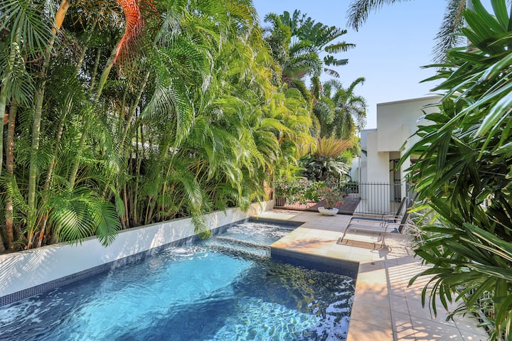 Luxury In Parap | Stunning Executive Residence - Australia