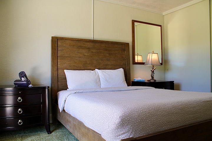 Club Circle East - Desert Adventure Hub - Borrego Springs, CA