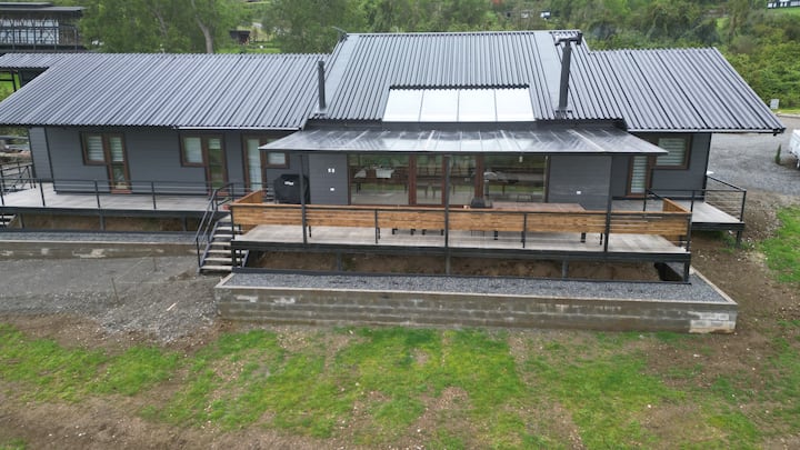 Amplia Casa Nueva Con Vista Al Lago Ranco - Futrono