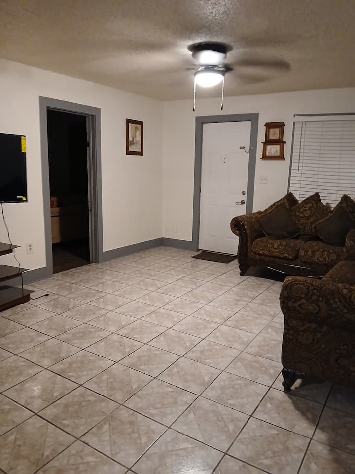 Family-friendly 3br House W/fenced Yard & Wifi - Wichita, KS