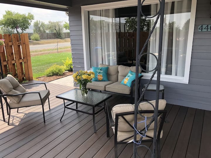 Classy Farm Style Home - Golden, CO