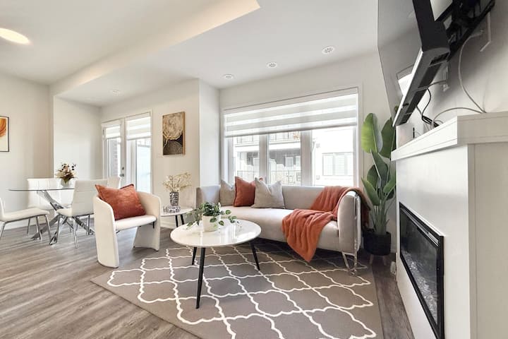 Bright & New Townhouse In Richmond Hill - Markham