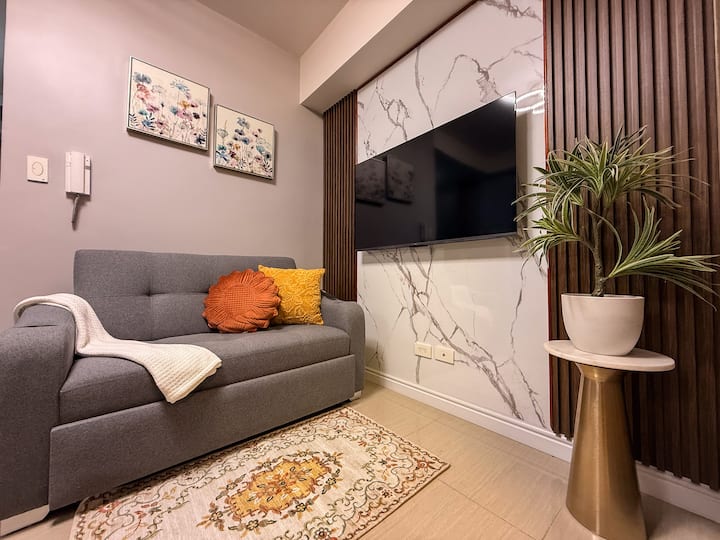 Heart Of Moa | Modern 1br Condo - Metro Manila