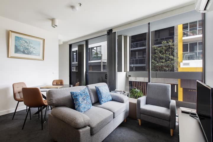South Yarra Cosy 2br With Pool&gym Walk To Station - オーストラリア ブライトン
