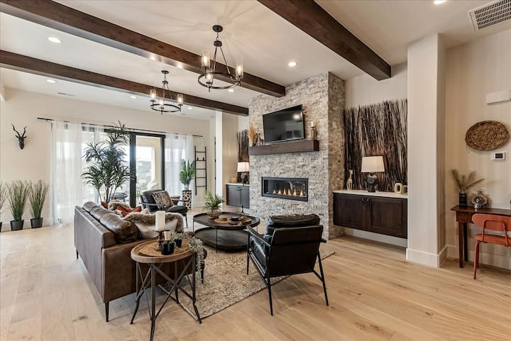 Luxury Safari Stay | Fire Pit| Hot Tub| Ping Pong - Hurricane, UT