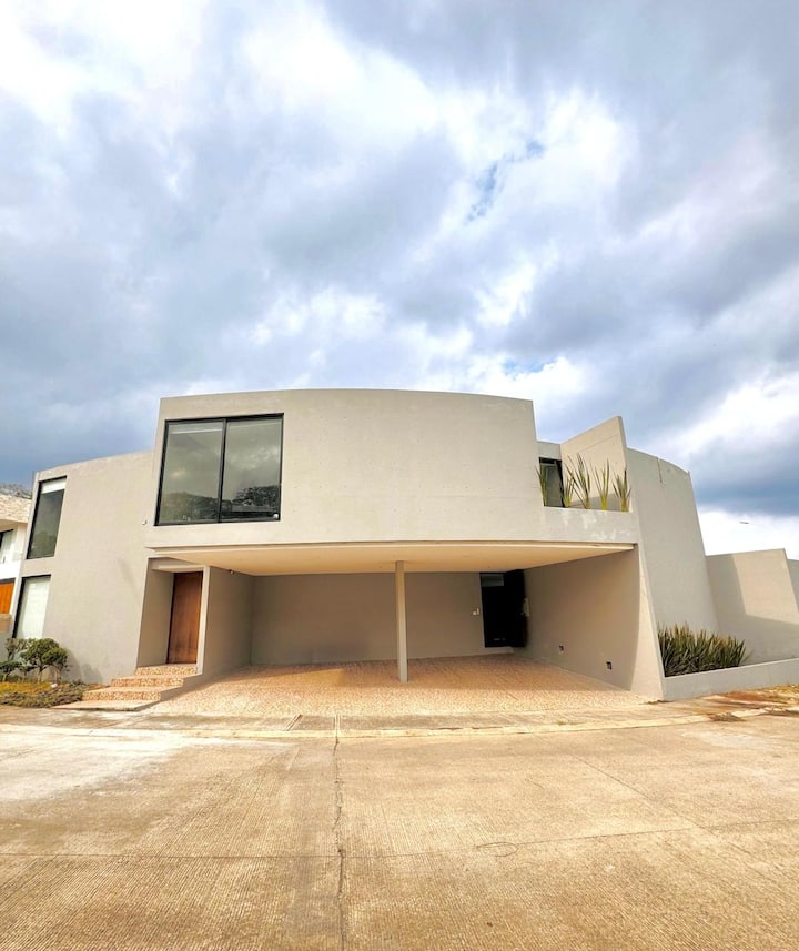 Casa Cerca De Las Mejores Plazas Comerciales - Xalapa