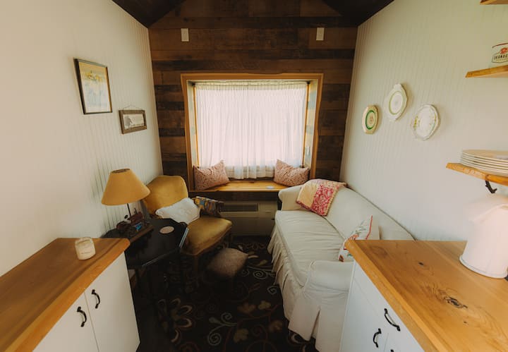 Tiny Home On A Farm - Enderby