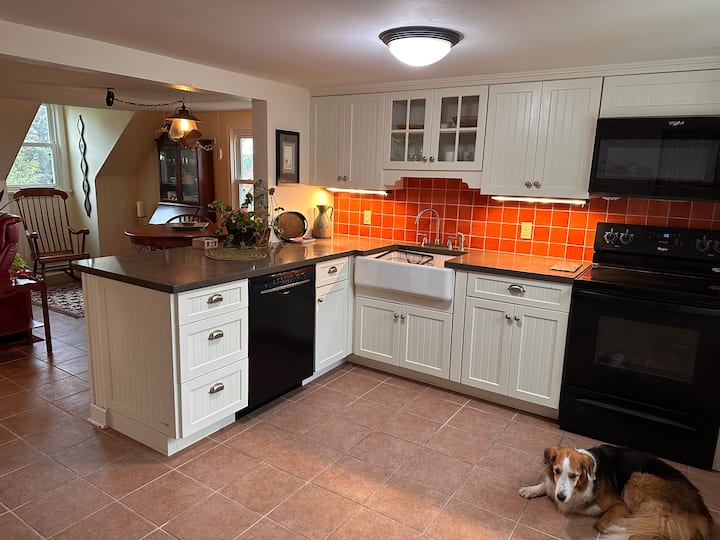 Snyder Hill Retreat - Ithaca, NY