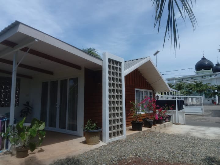 Entire House Homestay 2 - Cocok Untuk Keluarga - Banda Aceh