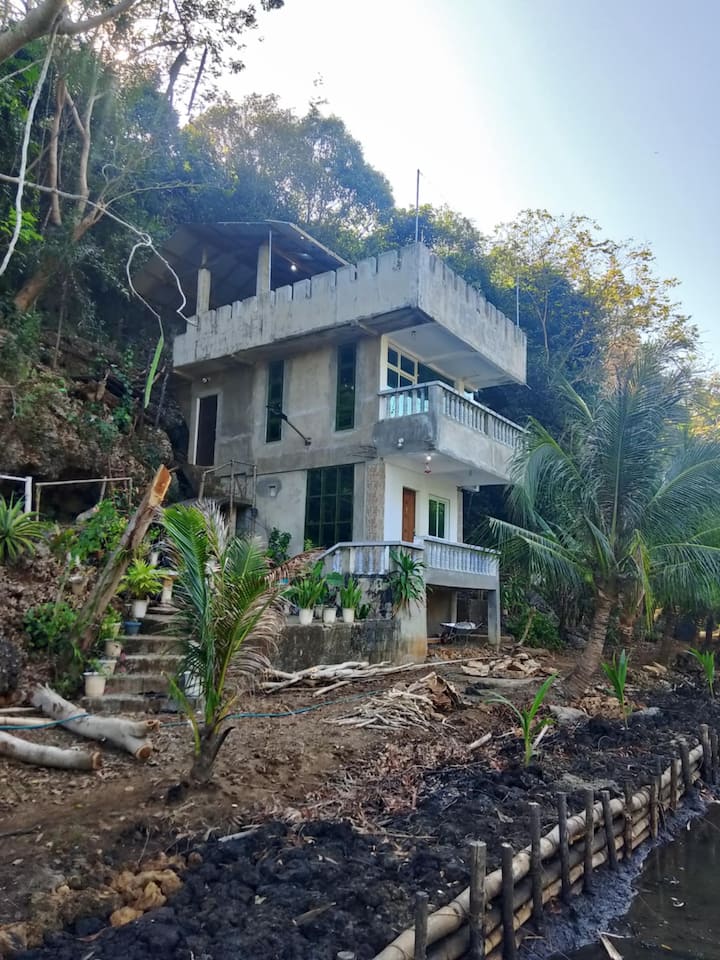 Campsite House 7 Minutes Walk To The Beach - Alaminos