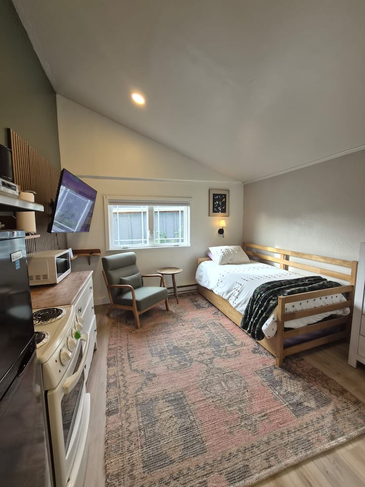 Downtown Guest Suite - Sitka, AK
