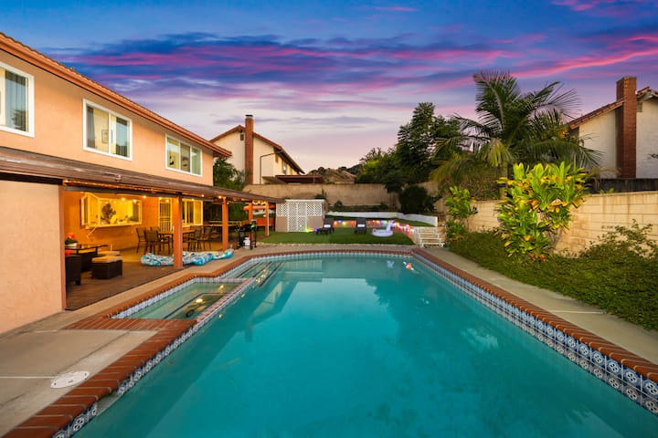 Vacation Modern Pool Home | Near Disney/la - Whittier, CA