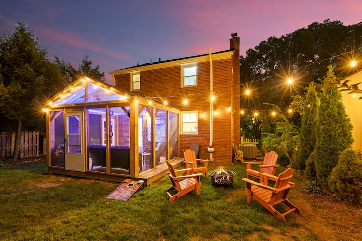 Stylish Family Retreat• Firepit• Ev• 10 Min Metro - Arlington, VA