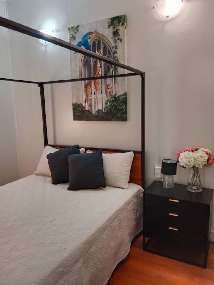 3-bedroom – Available Suitable For Work Crews - Rockhampton