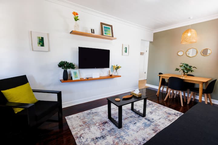 Downtown Central Steps From Suva's Best Cafés - 蘇瓦