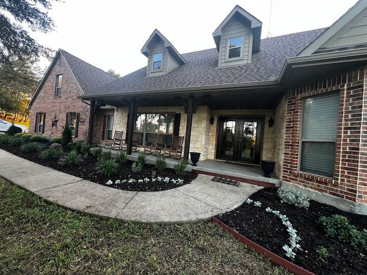 Starlit Grove - Blue Ridge, TX