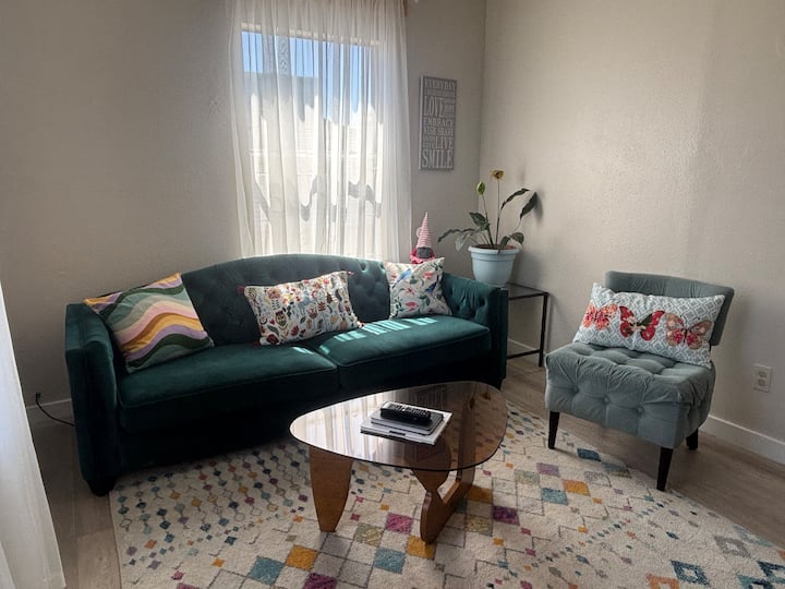 Sunny Shabby Chic 3+ Beds Near Sf Pets Welcome - Oakland, CA