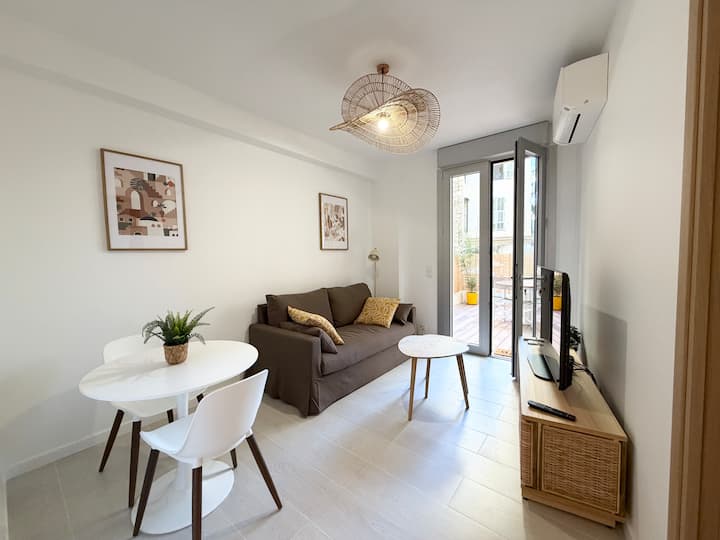 Charmant 2p Neuf Avec Terrasse, Proche Mer - Gare de Nice Ville