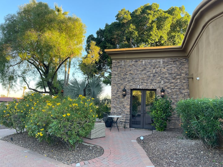 Charming, Bright And Peaceful - Paradise Valley, AZ