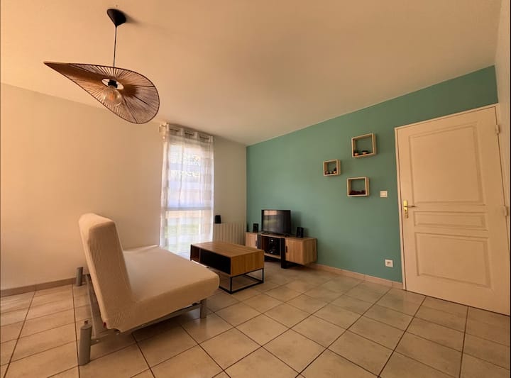 Appartement 2 Chambres Avec Jardin - Saint-Priest