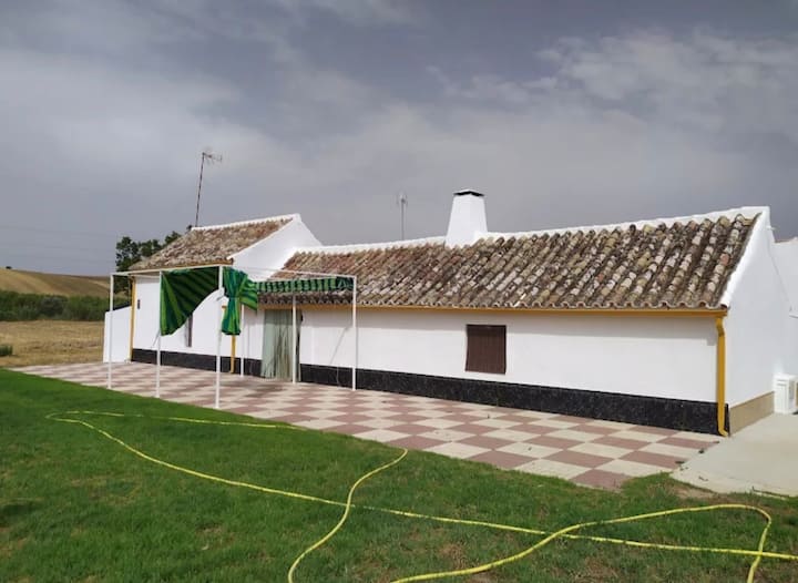 Cortijo Velasco - La Carlota